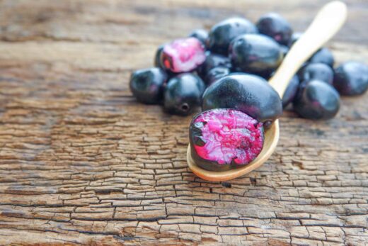 12 Delicious Purple Fruits To Add To Your Diet (2022) • Colors Explained